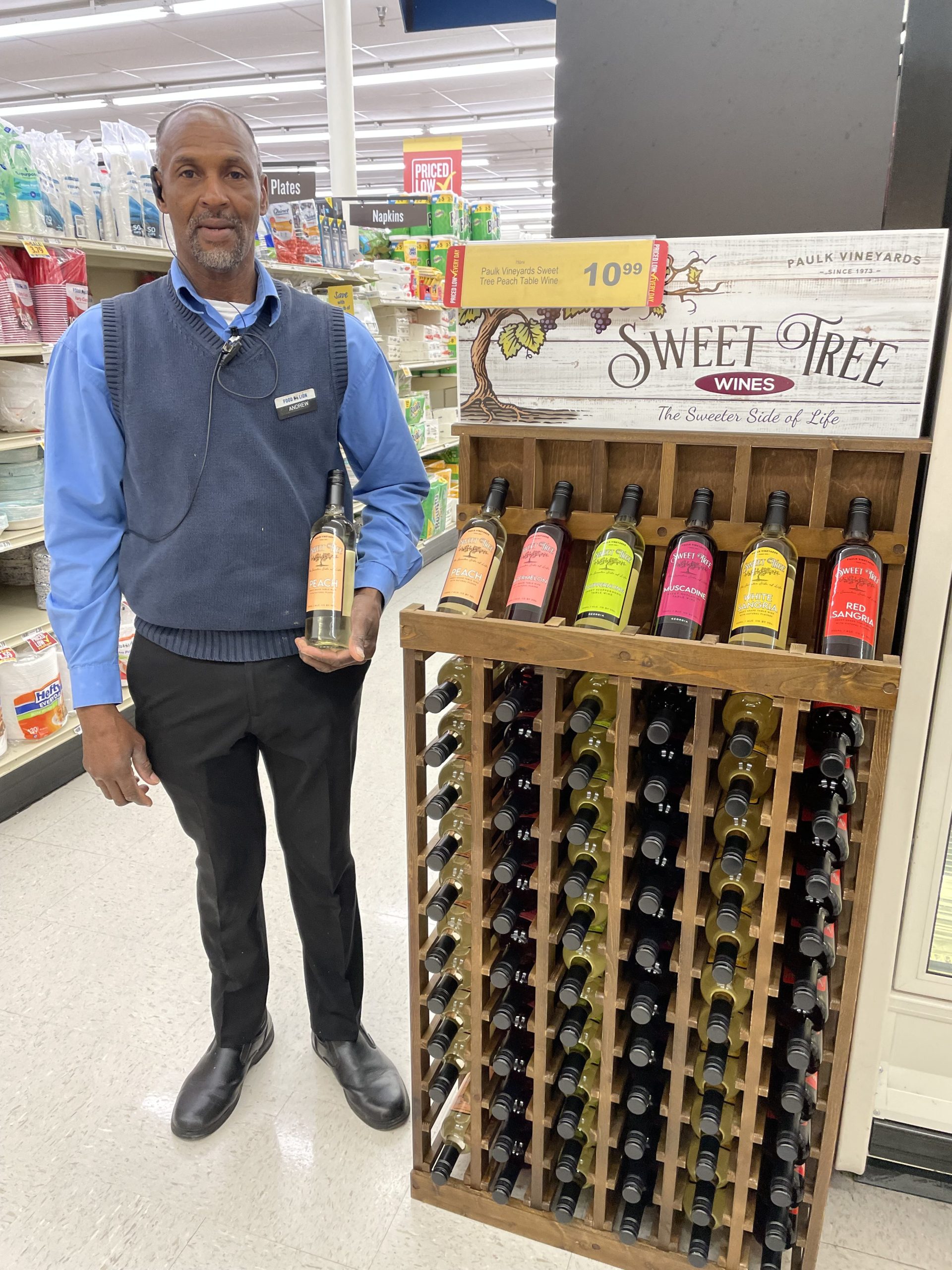 Food Lion, Hawkinsville- Andrew McGhee, Receiving Mgr – Paulk Vineyards